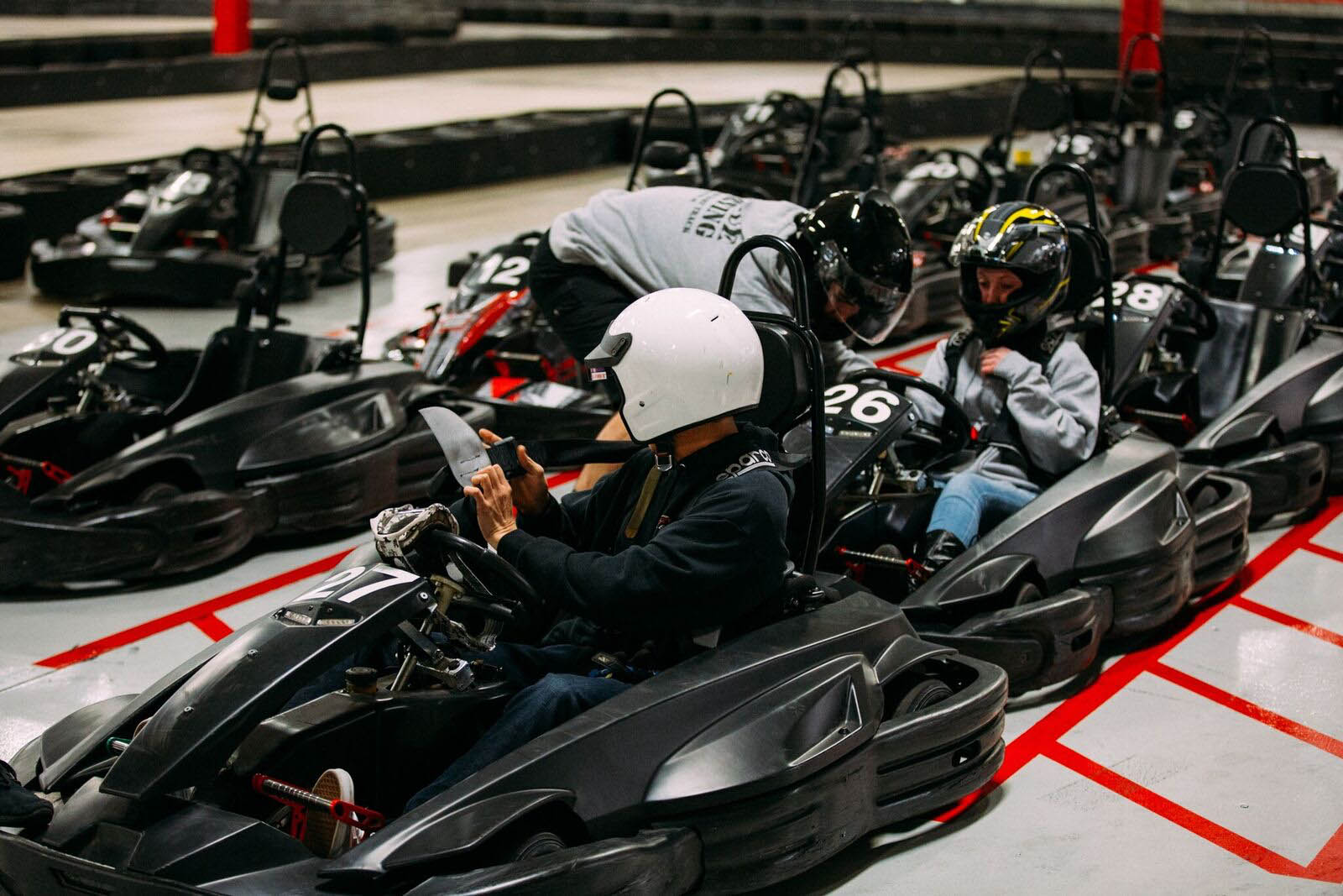 hero_bg - Rogue Karting